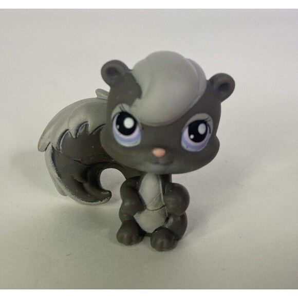 Hasbro | Toys | Littlest Pet Shop Lps 32 Gray Squirrel Purple Pink Dot ...